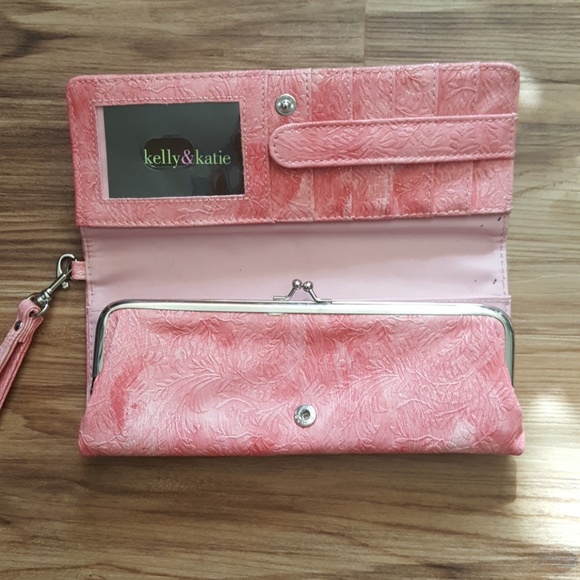 Kelly & Katie | Bags | Kelly Katie Pink Wristlet Wallet | Poshmark